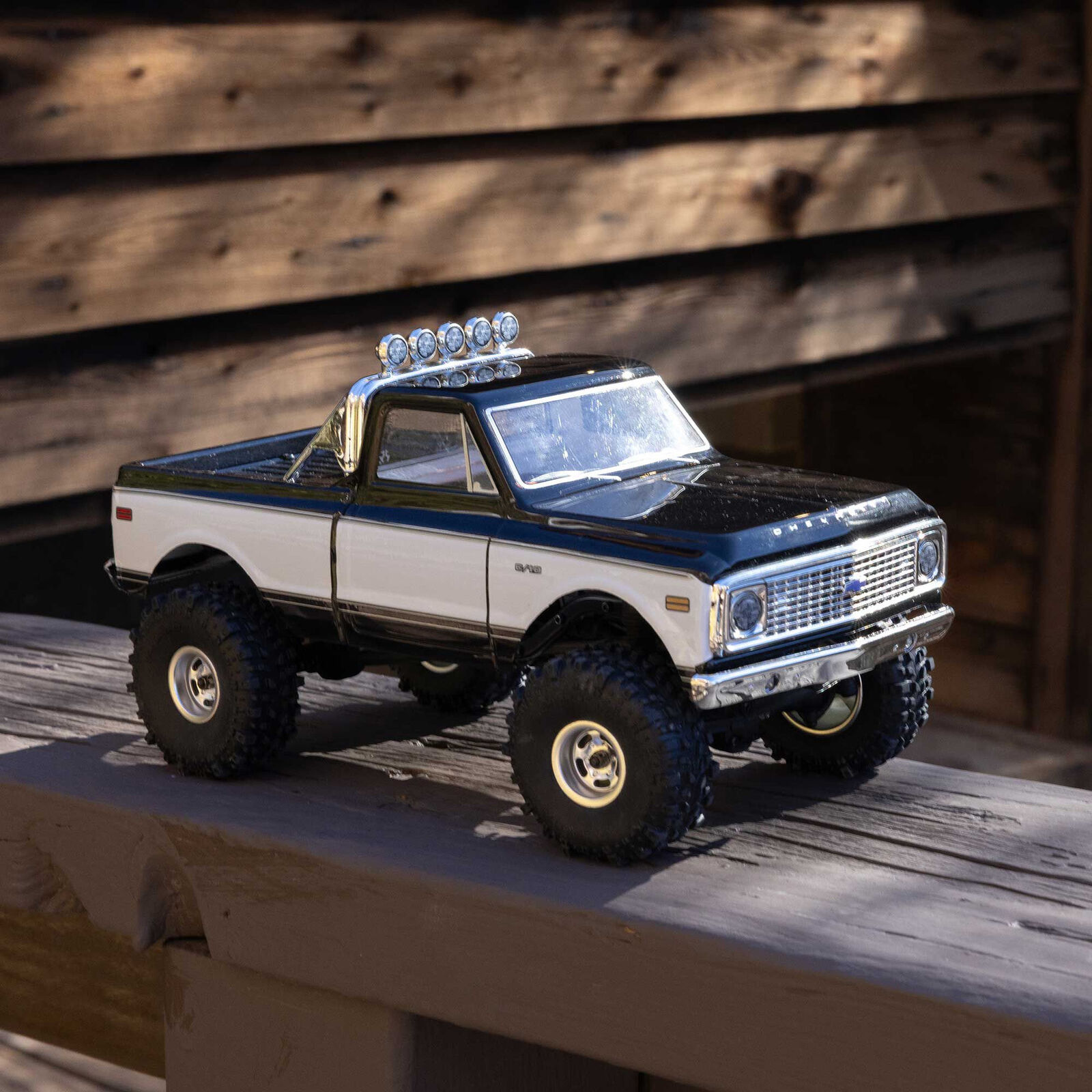 AXIAL SCX24 1971 CHEVROLET C10 1/24 CRAWLER RTR, BLACK, AXI-3408T1